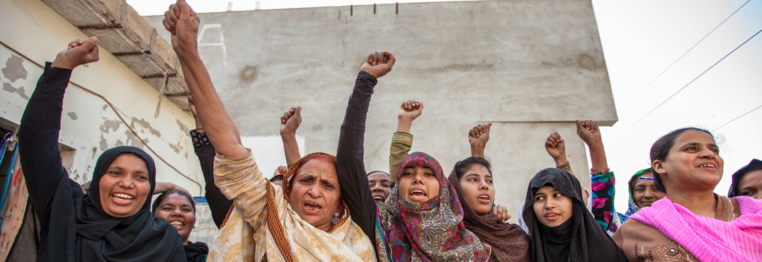 Pakistan’s ‘invisible’ female workers celebrate new legal status - Mama ...